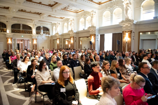 Introduction to Business Management (Junior clerk) and Advanced ...